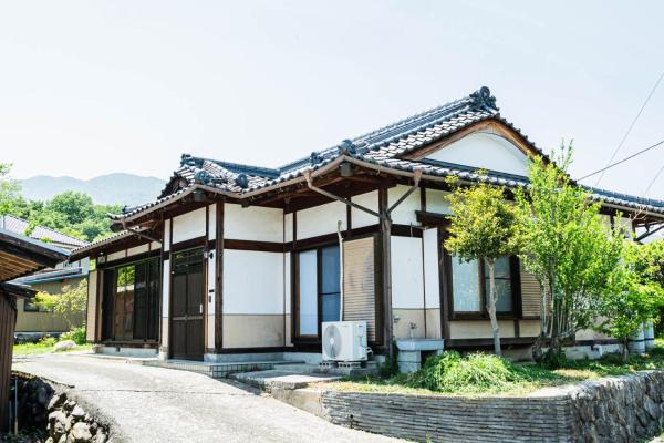 Hakushu Swiss Retreat - Yamanashi