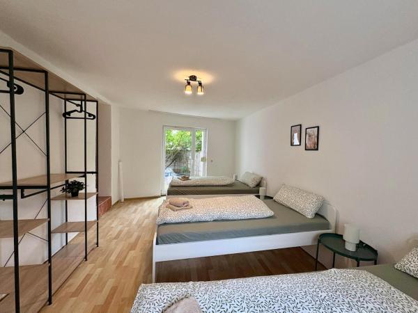 Apartment0 Für 10 Handwerker&monteure In Lampertheim Mit Parkplatz & Wlan - Mannheim