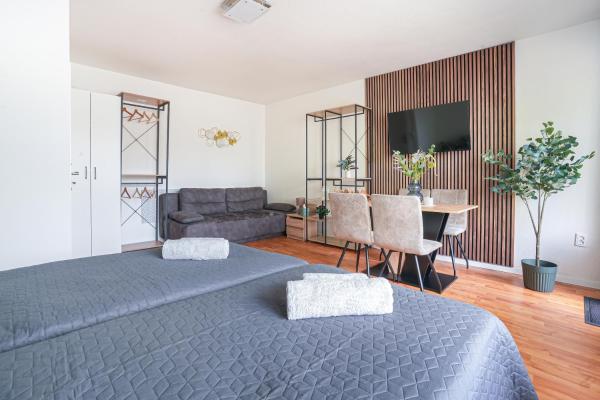 Komfort Apartment Mit Großem Balkon, Parkplatz & Wifi - Bremen Nord - Schwanewede