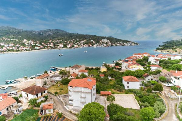 Dzon Beachside Apartments - Sevid
