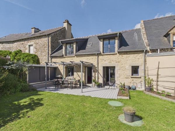 Maison Avec Jardin, 4 Adultes 1 Enfant - Pleurtuit