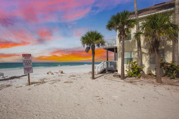 Capri Condo D - Longboat Key, FL