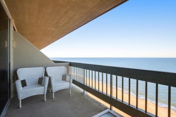 22nd Floor Oceanfront Century I Condo With Ocean Views Washer & Dryer Wifi & Shared Pool - Bethany Beach, DE