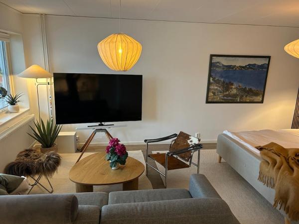Hamburgsund Comfort Design A Home Away! - Tanum