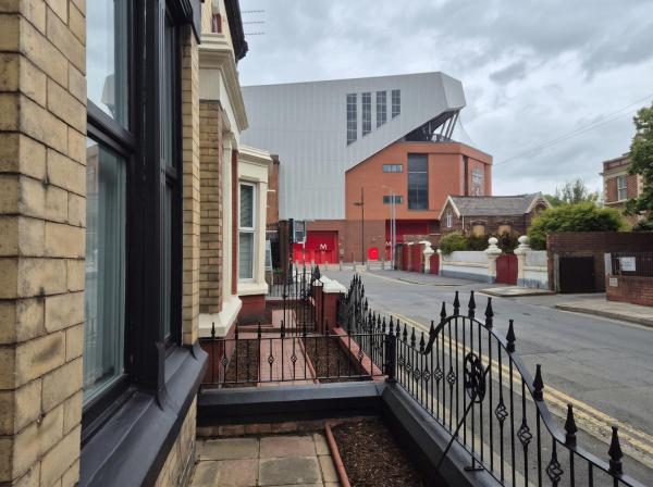 Legends Hotel Anfield Road - Wirral