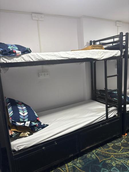 Quick Stay Hostel - Mumbai