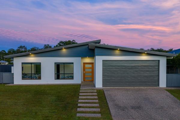 The Village Hq - Atherton