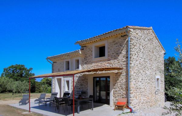 Nice Home In Mazan With House A Panoramic View - Malaucène