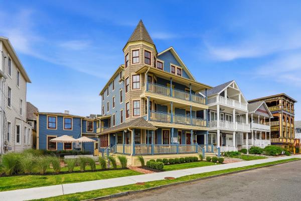 The Marilyn Inn - Asbury Park, NJ