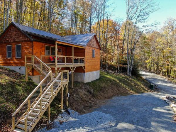 Whiskey Rock Private Cabin On Beech Mountain Hot Tub Gas Fireplace Ev Charger - Beech Mountain, NC