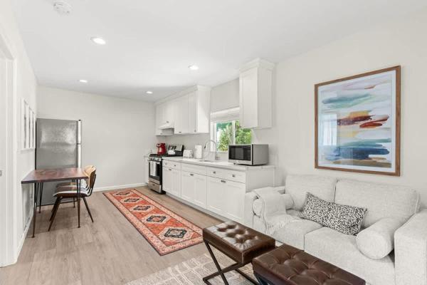 Simi-valley Apartment By Pmi - Simi Valley, CA