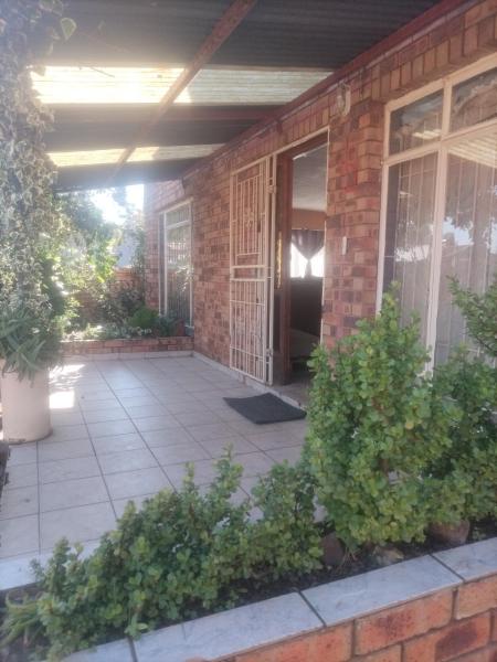 Bushman Kraal Presidential - Lenasia
