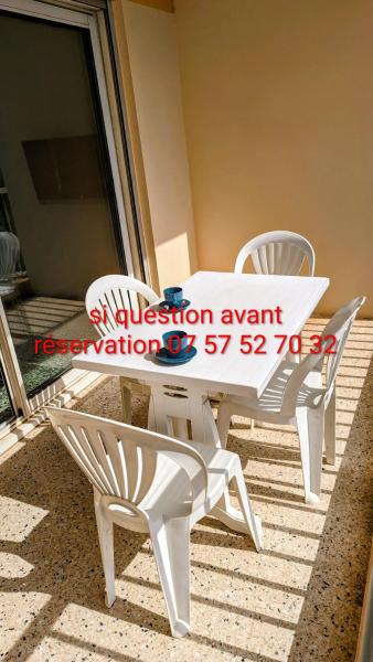 Studio Climatisé Avec Coin Nuit 150m De La Plage - La Londe-les-Maures