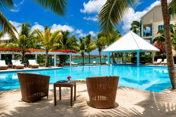 20% Off May 28-31yacht Club Walk To Beach -Pool - Turks and Caicos Islands