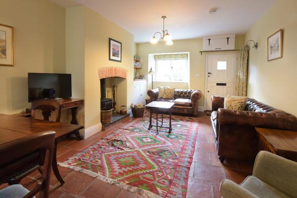 Floral Cottage, Dunster - Beautiful Cottage In The Heart Of Dunster - Dunster