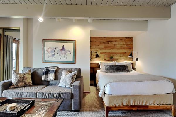 Timberline Condominiums Studio Deluxe Unit 214 - Aspen, CO