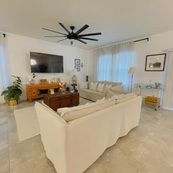 Port St Lucie Family Retreat Near Beaches - Fort Pierce, FL