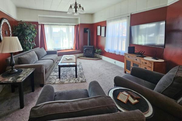 'Bella Rose' Lovely Eureka Home Near Redwoods! - Eureka, CA