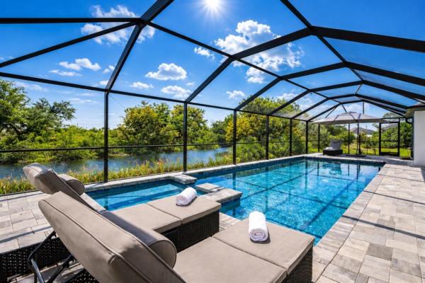 Villa Capeside Waterfront Home With Heated Pool & Spa - Burnt Store Marina