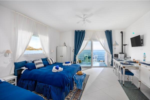 Blue Life, Luxury Rooms Beachfront Rooftop Between Palermo And Cefalu' - Trabia
