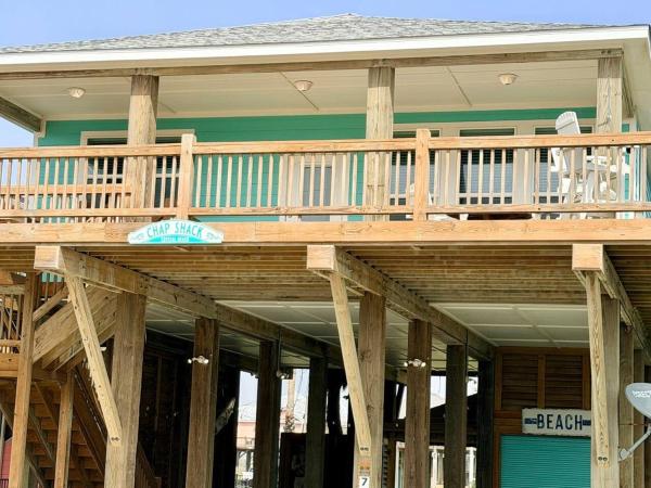 Chapshack Ocean View New Build Sleeps 9 Fenced Yard - Crystal Beach