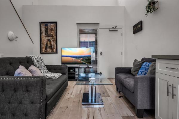 Luxury Hollywood Loft Balcony Parking Near Dtla & Koreatown - Koreatown - Los Angeles