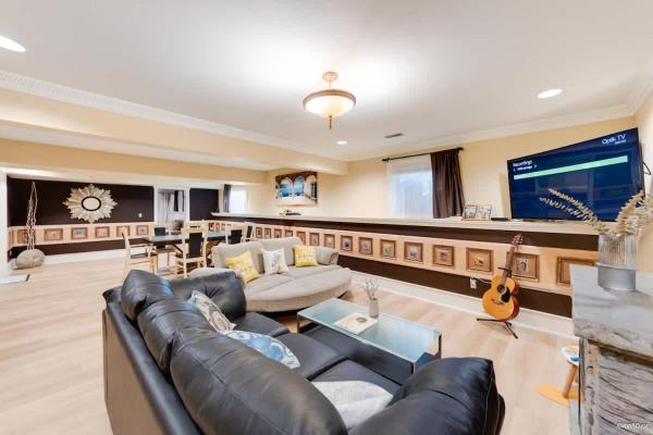 Anmore Nature Suite 2bed 2bath Private Entry - Coquitlam