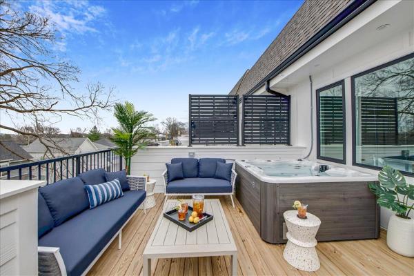 Beautiful New Townhome Hot Tub - Nashville, TN