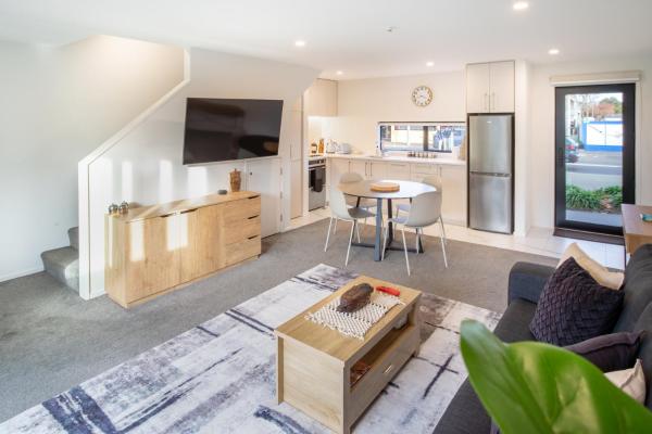 Family Stay Townhouse - Ev Charger & Hagley Park - Lincoln