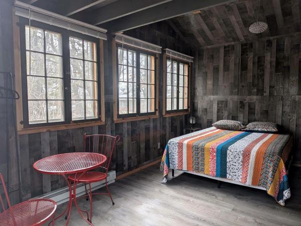 Charming Off-grid Style Cabin Experience Surrounded By Nature In Walker, Minnesota - Walker, MN
