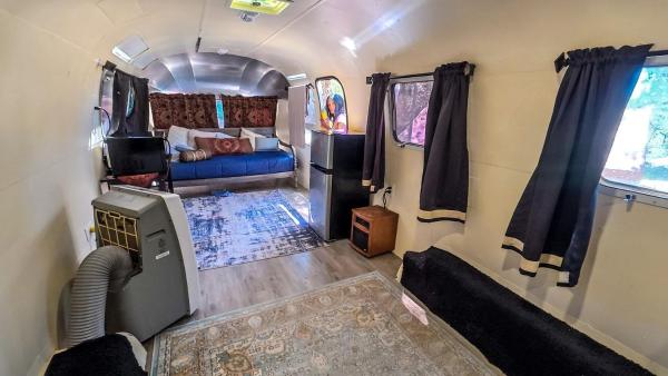 Vintage Airstream Stay Beneath Oaks & Starry Skies In Pauma Valley, California - Valley Center, CA