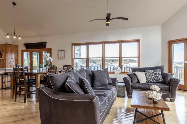 Cabin With Panoramic Views & Arcade Game Room Retreat In St. Ignace, Michigan - Mackinac Island, MI