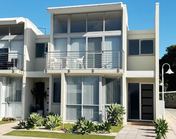 Waves At Jurien, Villa 9-23 Dalton Street - Jurien Bay