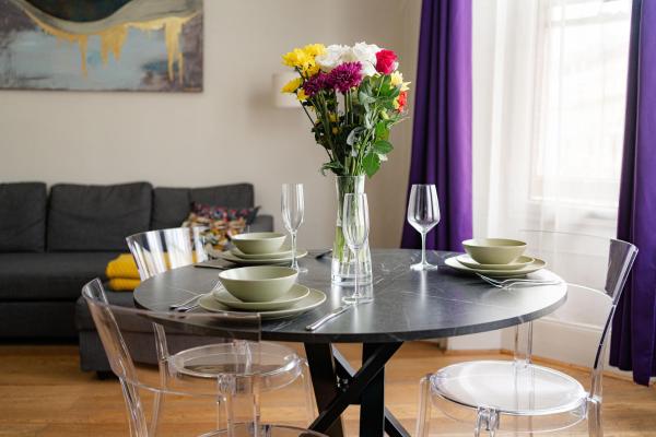 Gloucester Station Gem: 3 Bedroom Oasis - Fulham