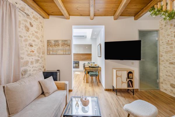 Sarakina Urban Grace In Stone By 8essentially - Kreta