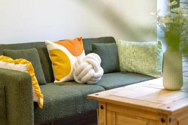 Cozy Urban 2br With Courtyard - Herefordshire