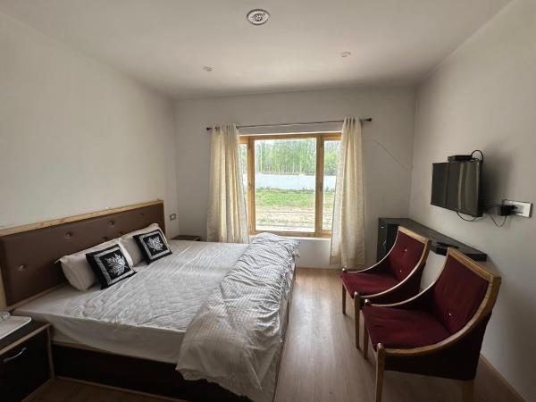 Lekzes Homestay - Leh
