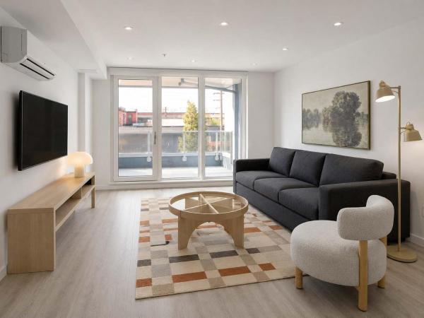 Modern 3br2ba Suite With Ac By Commercial Drive - 밴쿠버