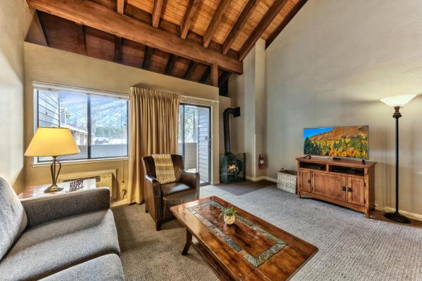 Lakeland Village #324 - Tahoe Studio +Loft Ski & Beach - Genoa, NV
