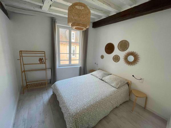 Appartement En Duplex - Centre Historique - Chartres