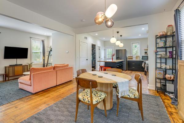 Yard & Fire Pit! Chic Retreat, 2 Mi To Ford Field - 溫莎