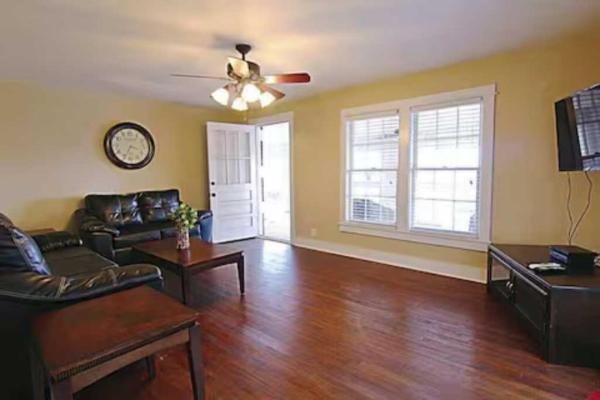 Modern Florence Suite Near Una With Patio Sleeps 4 - Muscle Shoals, AL