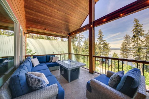 Lake Access + Water Views: Bottle Bay Family Home! - Shepherd Lake, ID