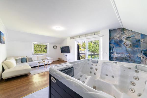 Green And Wood Design Apartments - Near Airport With Free Parking - Saraybosna