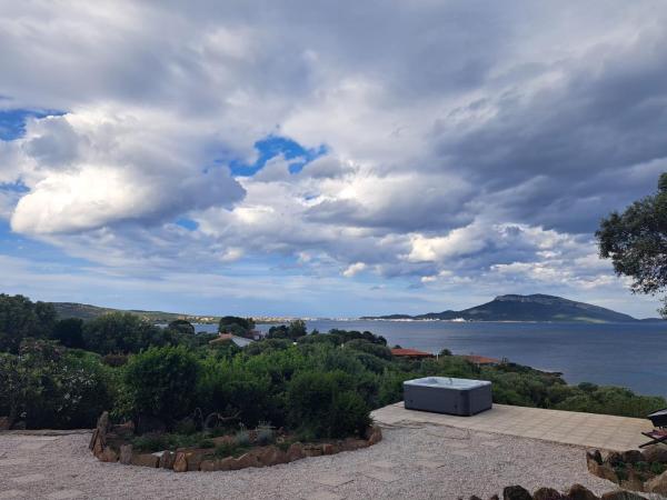 Villa Sos Aranzos Spiaggia Privata Con Jacuzzi - Olbia