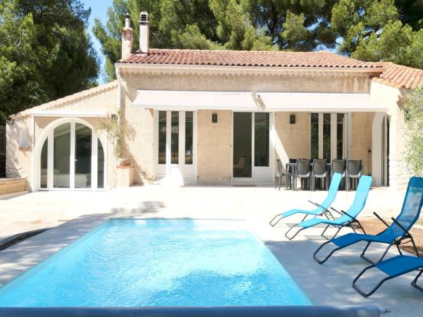 Piscine Proche Mer Et Village Carry Le Rouet - Carry-le-Rouet