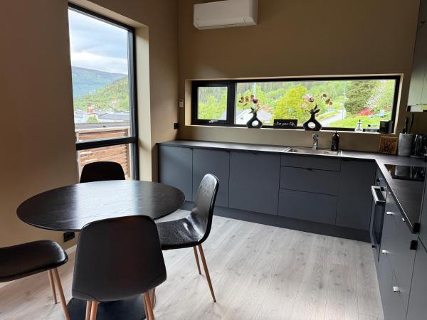 Aurora Apartments - Mountain View - Olden