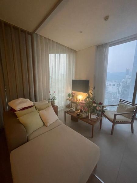 A Serene Beachfront Home In Son Tra - Đà Nẵng