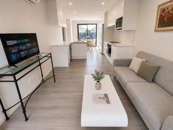 Elegant 4br Home & Weekly & Monthly Deals Near Sh20 - Auckland