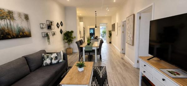 Comfortable House, Heart Of Harfield Village! - Cape Town